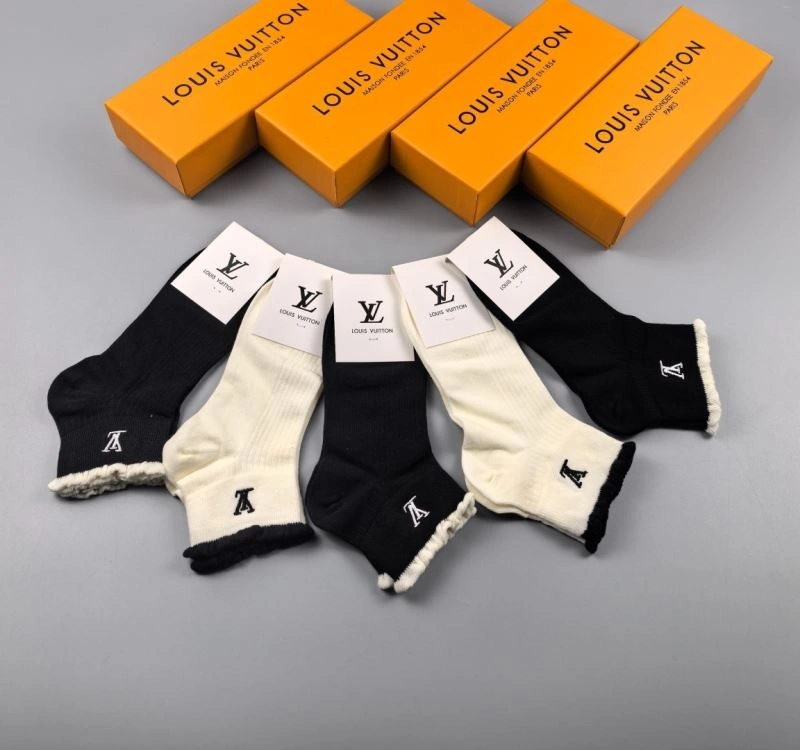 Economical Louis Vuitton Socks