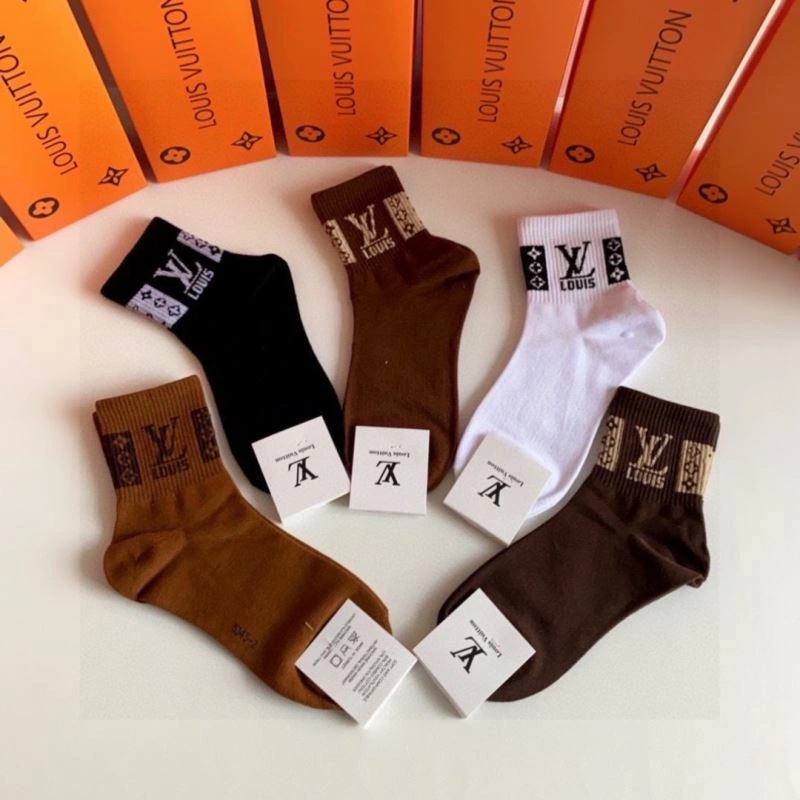 Inexpensive Louis Vuitton Socks