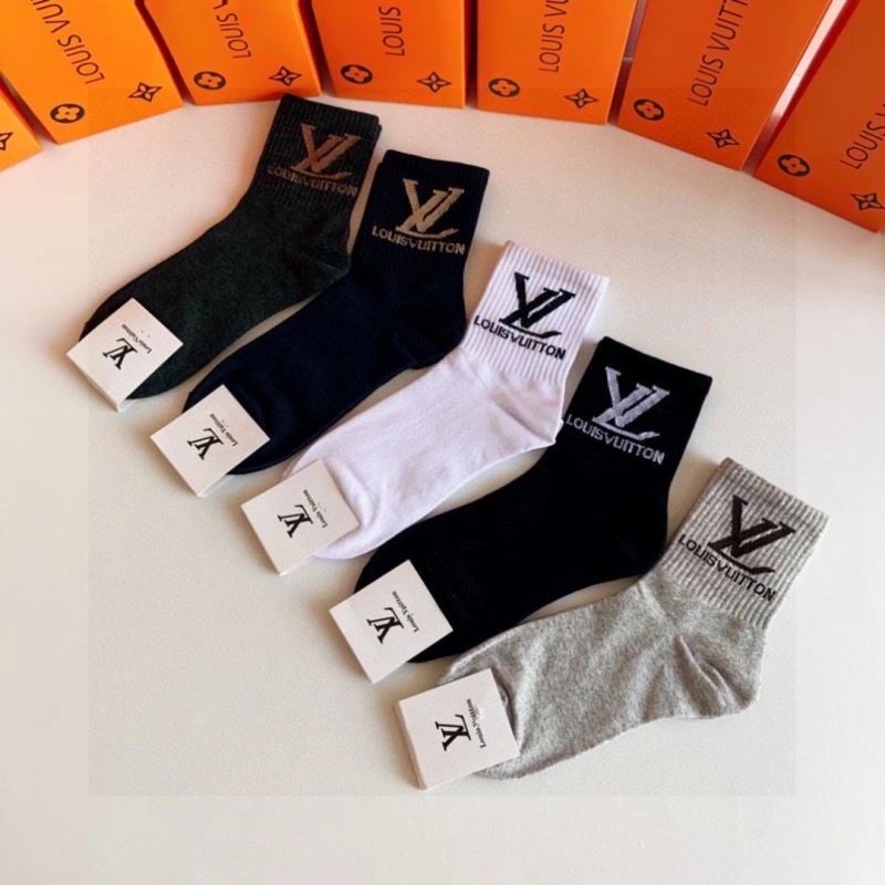 Inexpensive Louis Vuitton Socks