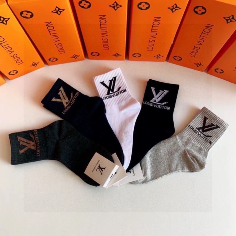 Inexpensive Louis Vuitton Socks