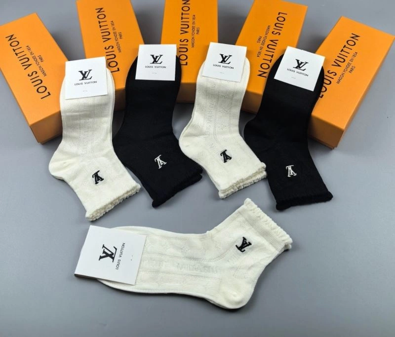 Exact replica Louis Vuitton Socks