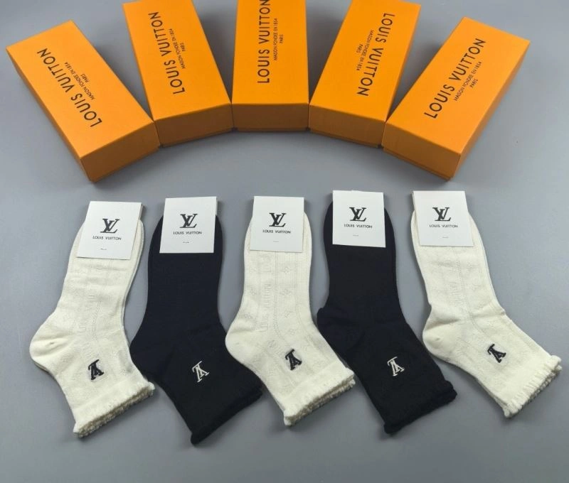 Exact replica Louis Vuitton Socks