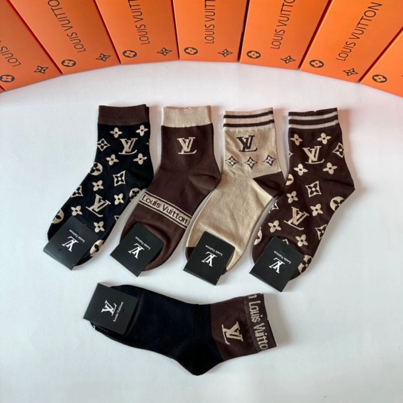 Value-priced Louis Vuitton Socks