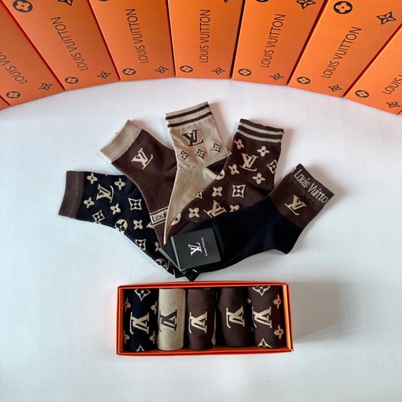 Value-priced Louis Vuitton Socks