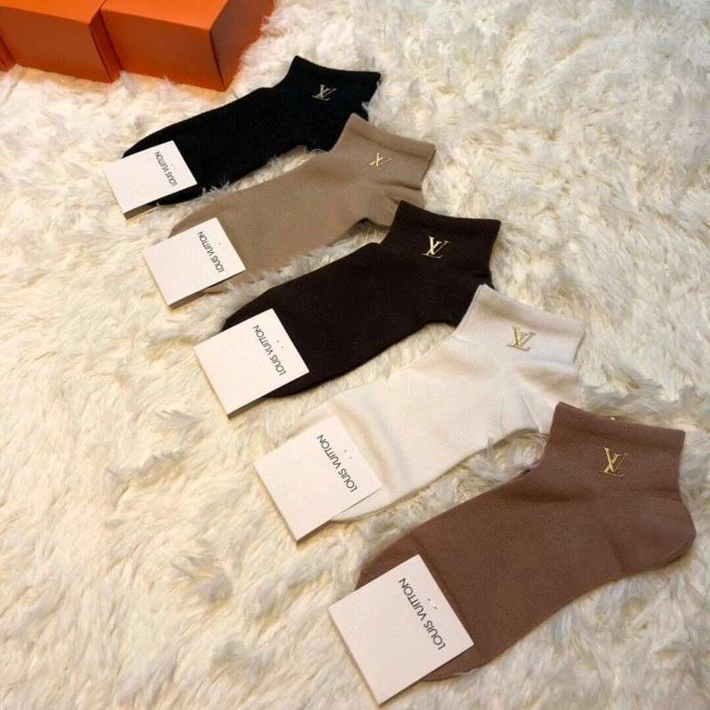 Precise copy Louis Vuitton Socks
