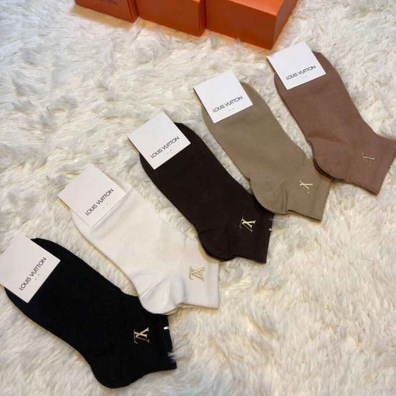 Precise copy Louis Vuitton Socks