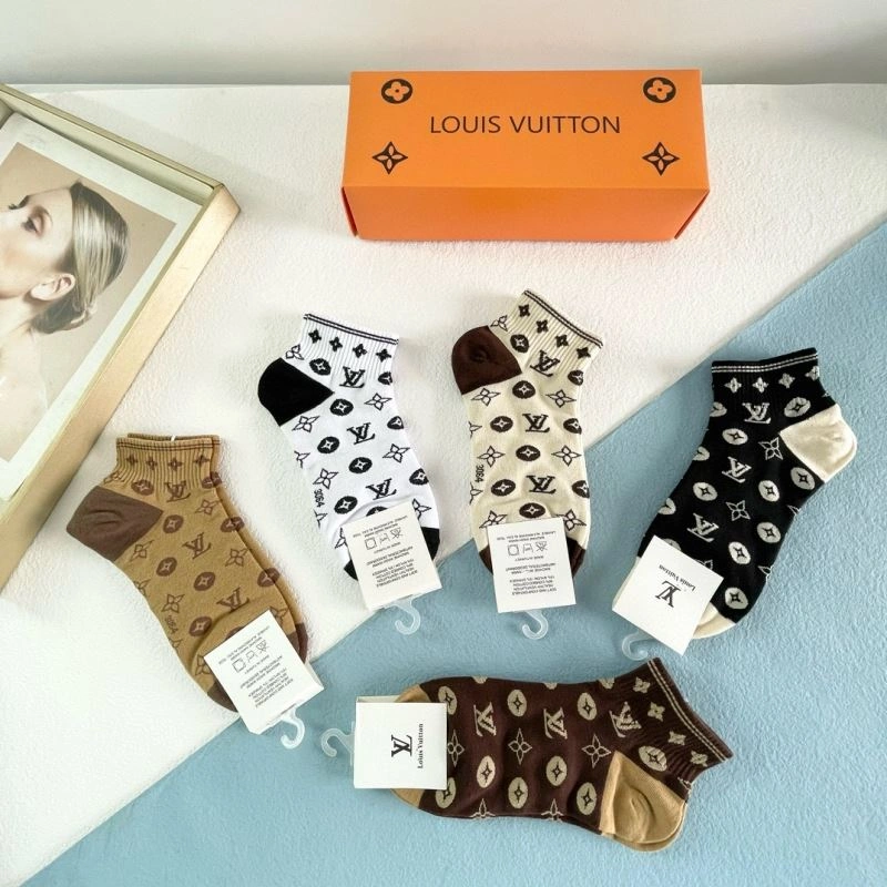 Economical Louis Vuitton Socks