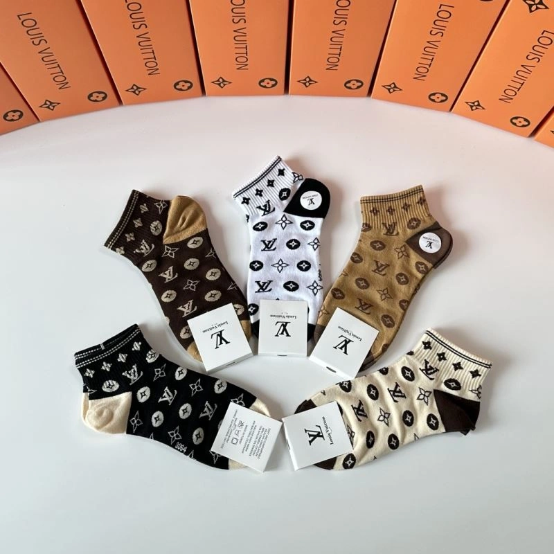 Affordable Louis Vuitton Socks