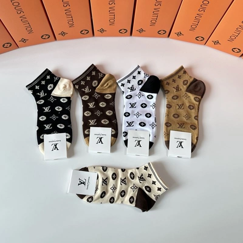 Affordable Louis Vuitton Socks