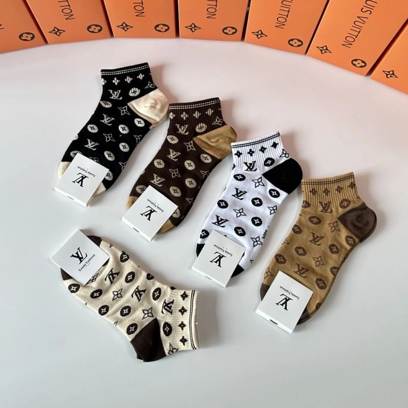 Affordable Louis Vuitton Socks
