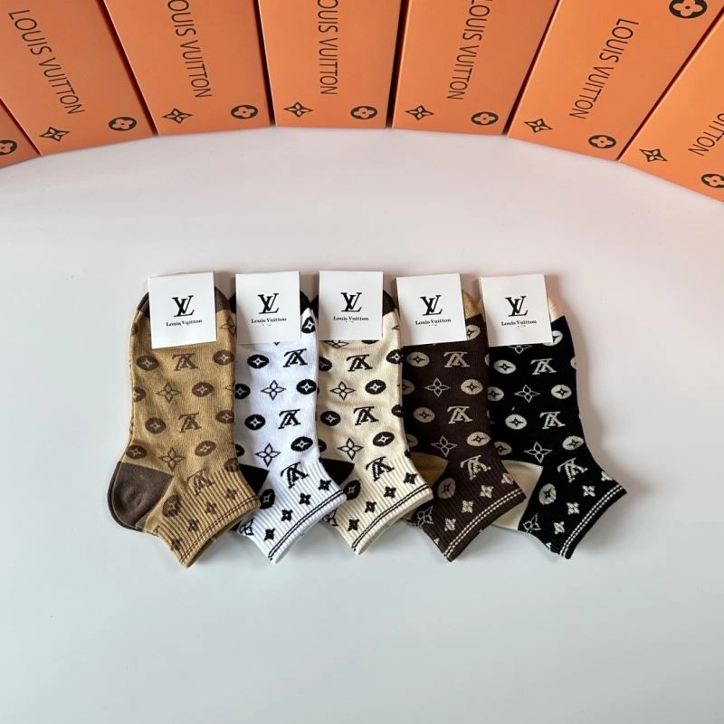 Affordable Louis Vuitton Socks