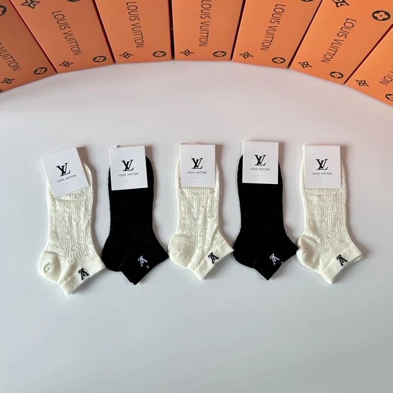 Precise copy Louis Vuitton Socks