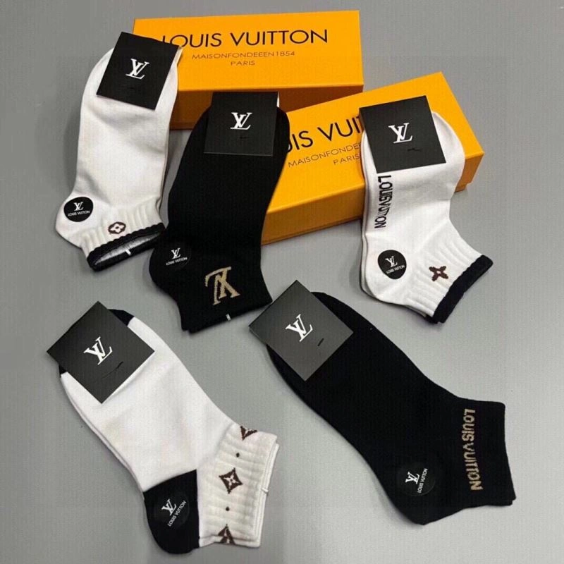 Precise copy Louis Vuitton Socks