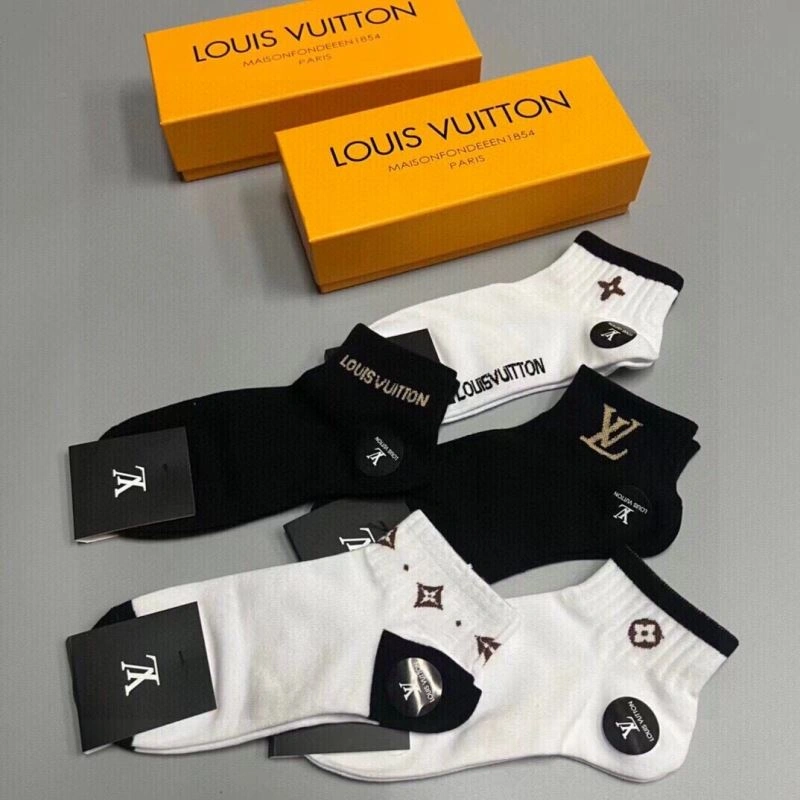 Precise copy Louis Vuitton Socks