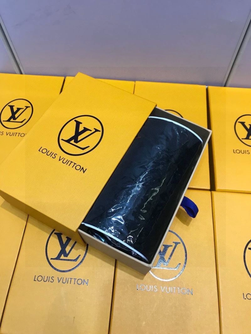 Low-cost Louis Vuitton Socks