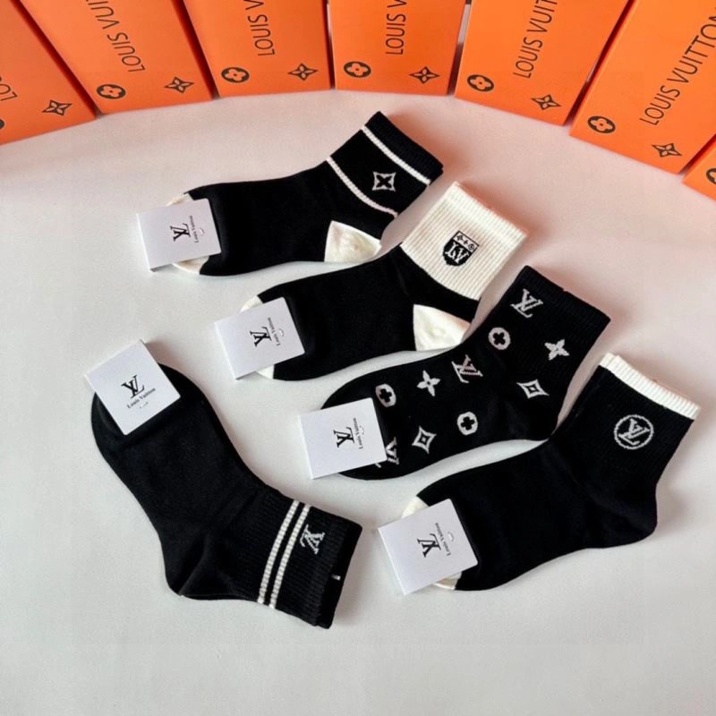 Precise copy Louis Vuitton Socks