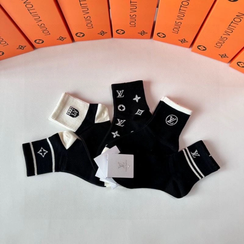 Precise copy Louis Vuitton Socks