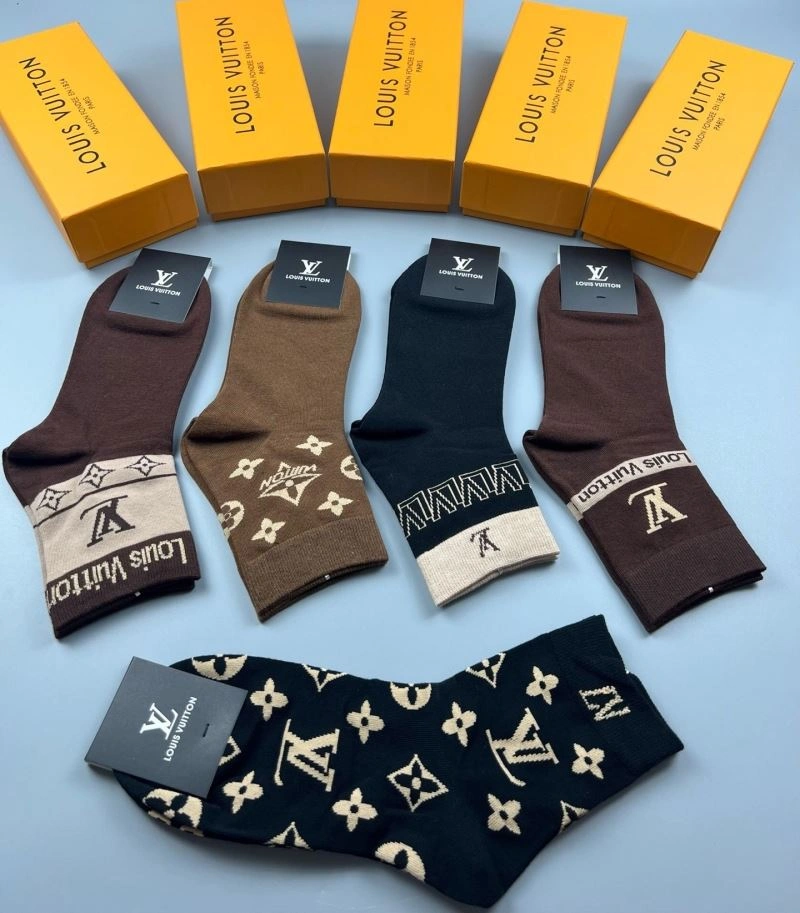 Inexpensive Louis Vuitton Socks