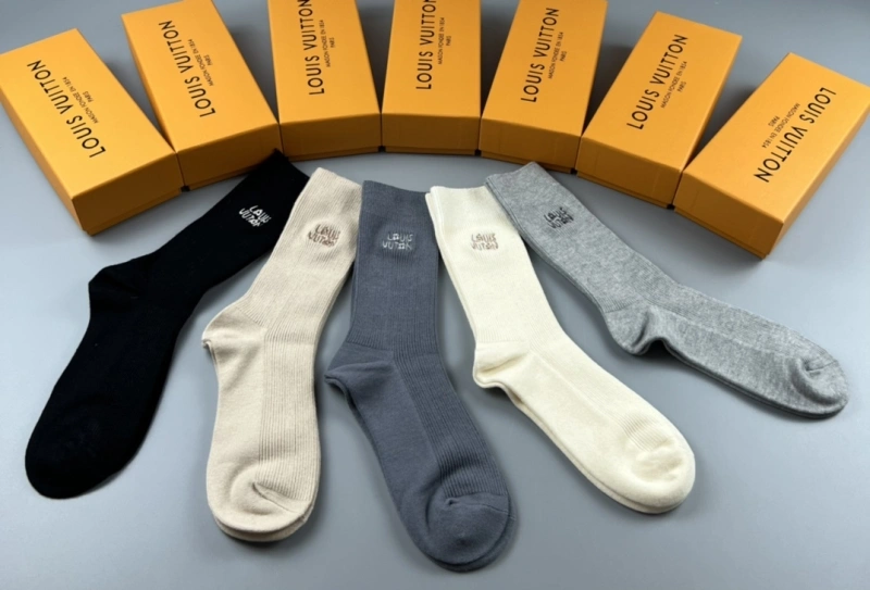 Factory-made Louis Vuitton Socks