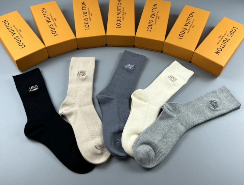 Factory-made Louis Vuitton Socks
