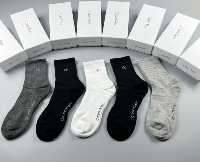 Precise copy Louis Vuitton Socks
