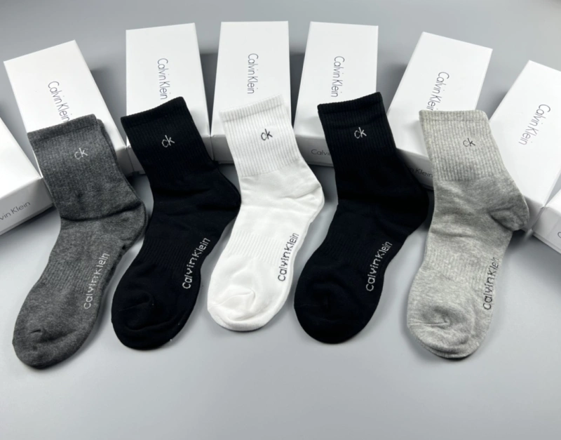 Precise copy Louis Vuitton Socks