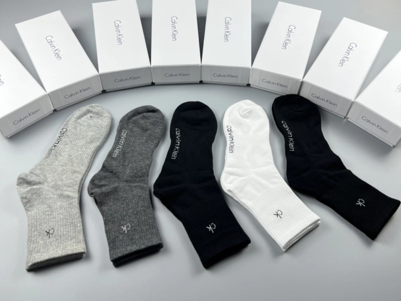 Precise copy Louis Vuitton Socks