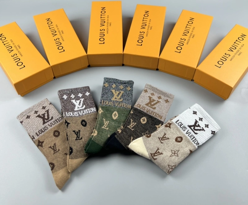 Value-priced Louis Vuitton Socks
