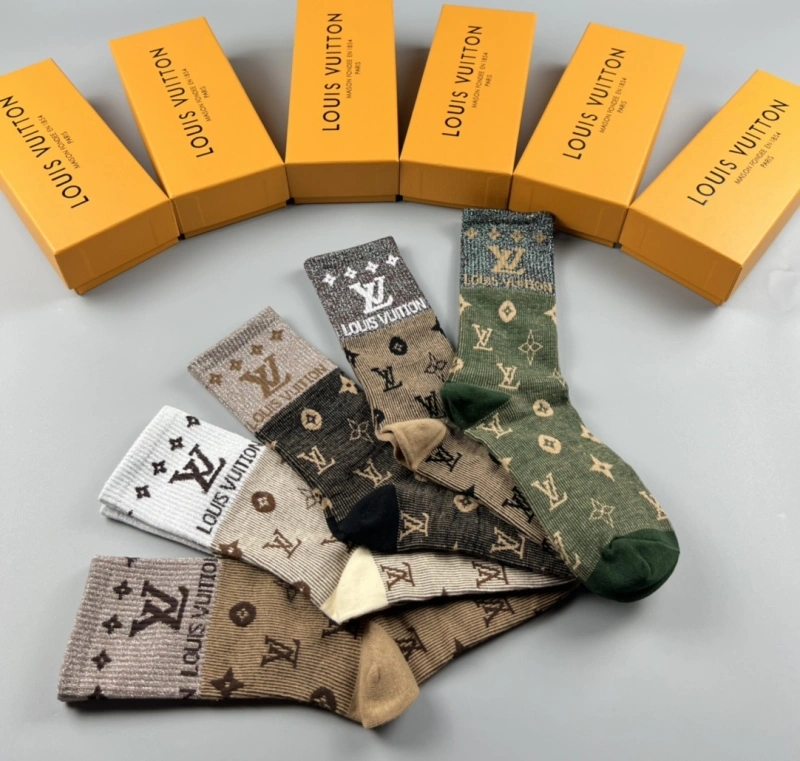 Value-priced Louis Vuitton Socks