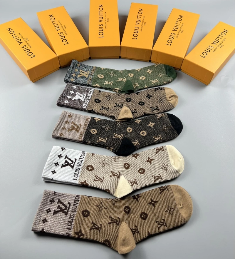 Value-priced Louis Vuitton Socks