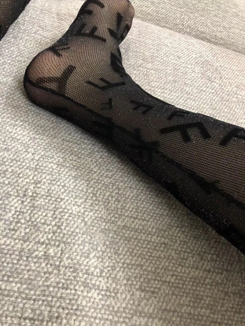 Inexpensive Louis Vuitton Socks