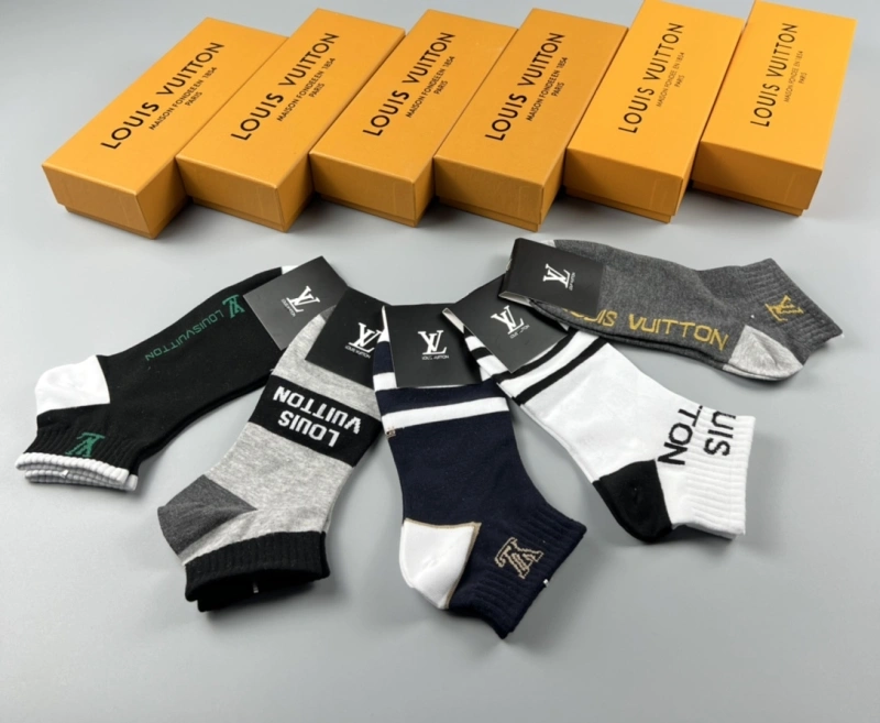 Discounted Louis Vuitton Socks