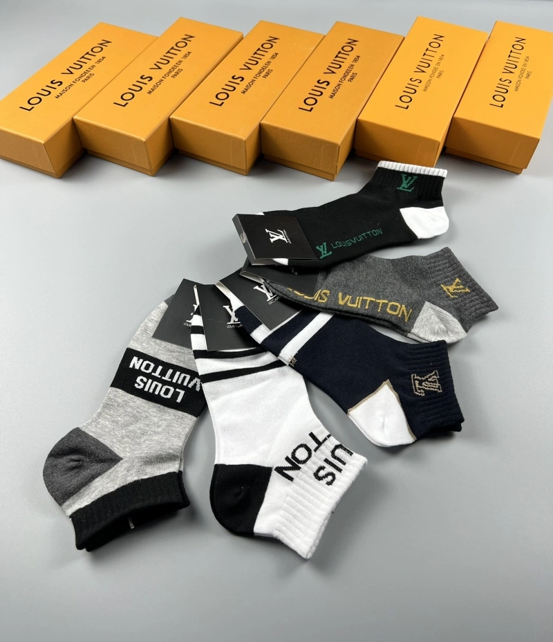 Discounted Louis Vuitton Socks