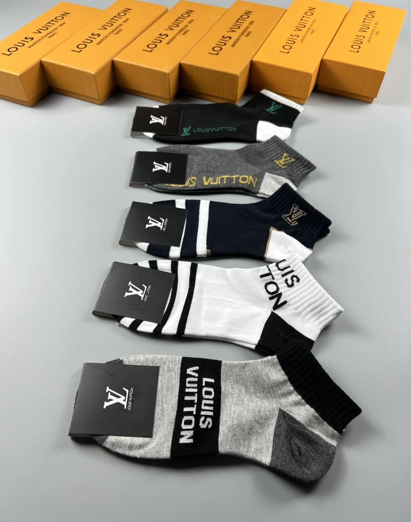 Discounted Louis Vuitton Socks