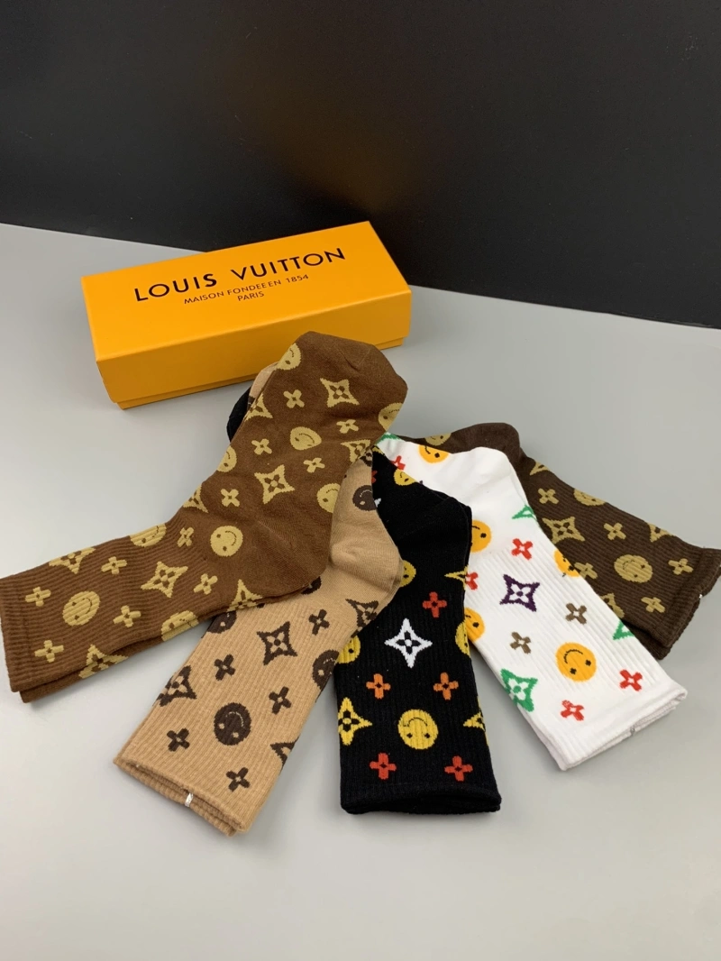 Value-priced Louis Vuitton Socks