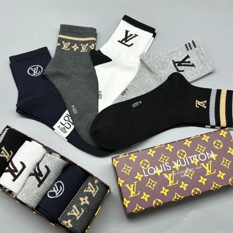 Inexpensive Louis Vuitton Socks