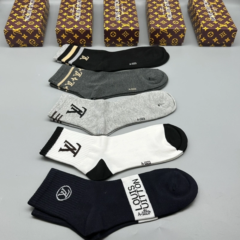 Inexpensive Louis Vuitton Socks
