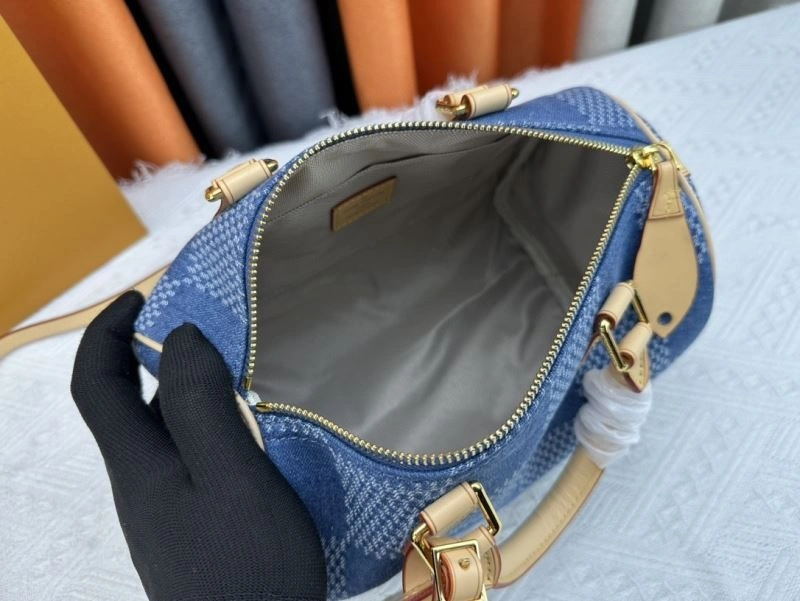 Indistinguishable Louis Vuitton Speedy Bags