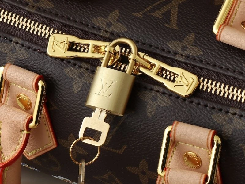 Brand-authenticated Louis Vuitton Speedy Bags