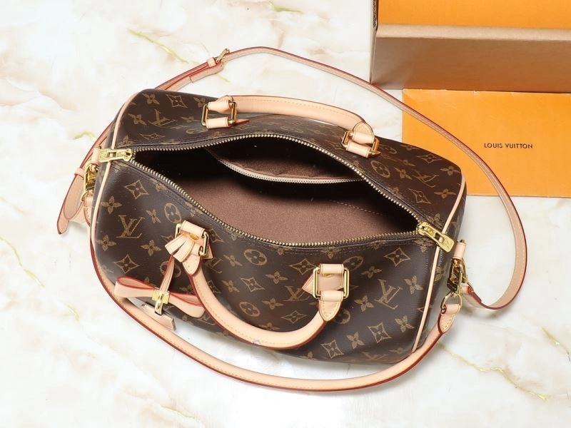 Brand-authenticated Louis Vuitton Speedy Bags