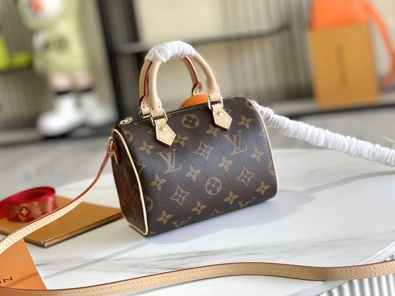 Top mirror Louis Vuitton Speedy Bags