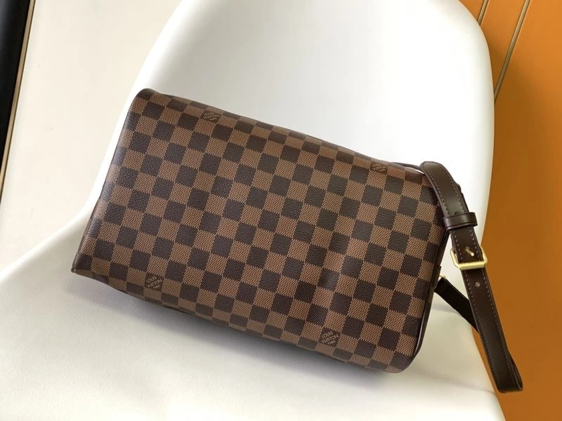 Indistinguishable Louis Vuitton Speedy Bags