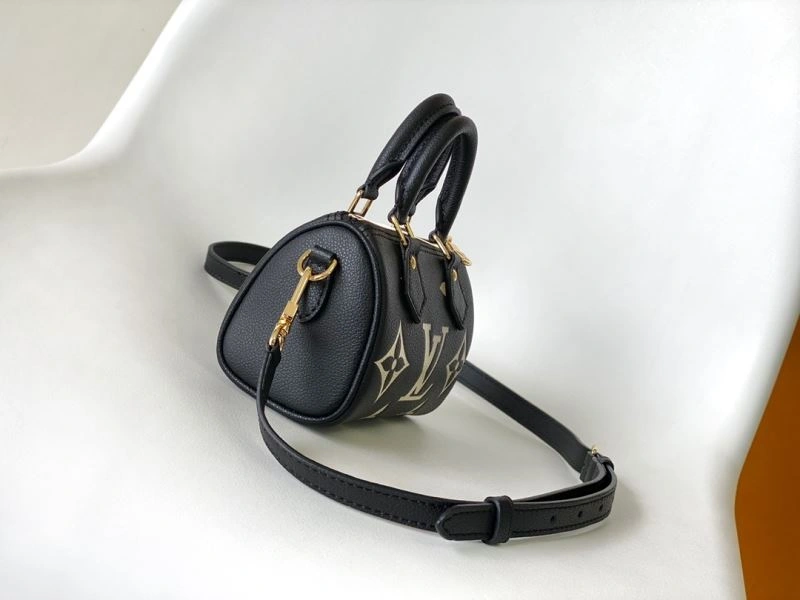 Exact replica Louis Vuitton Speedy Bags