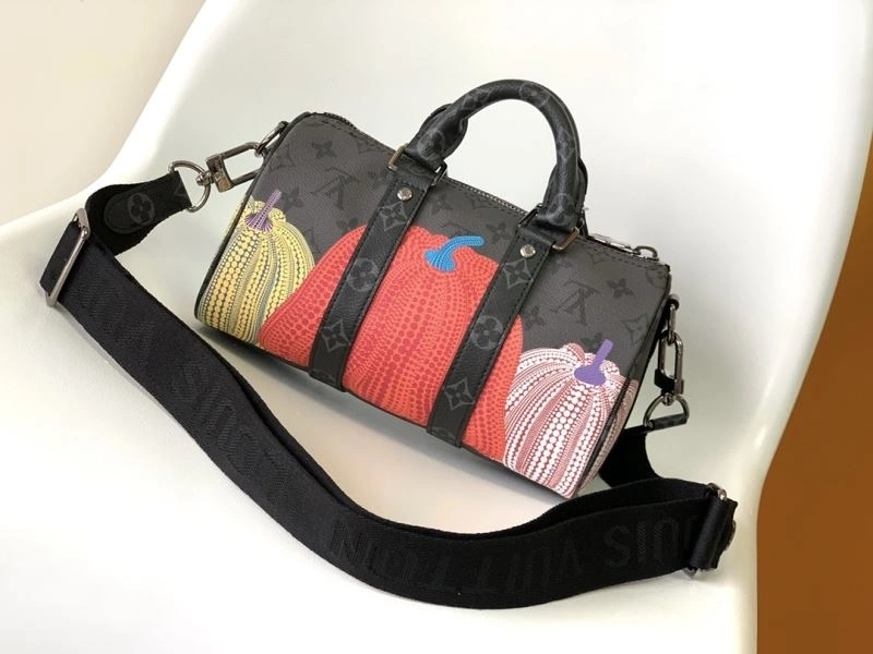 Exact replica Louis Vuitton Speedy Bags