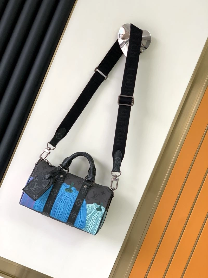 Exact replica Louis Vuitton Speedy Bags