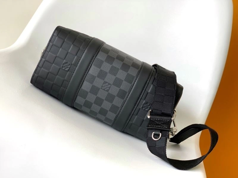 Brand-authenticated Louis Vuitton Speedy Bags