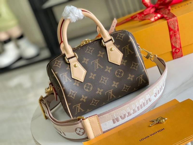Brand-authenticated Louis Vuitton Speedy Bags