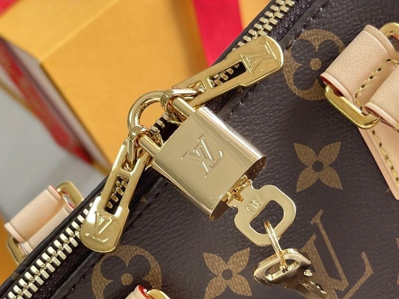 Exact replica Louis Vuitton Speedy Bags