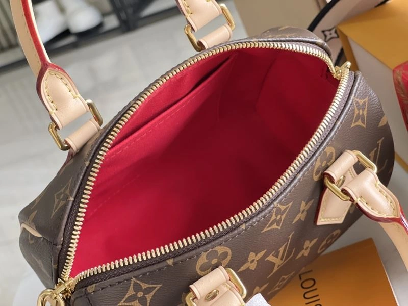 Exact replica Louis Vuitton Speedy Bags
