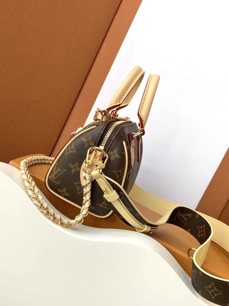 Indistinguishable Louis Vuitton Speedy Bags